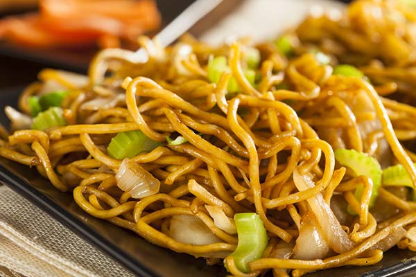 Classic Chinese Chow Mein Recipe - Best Crafts and Recipes