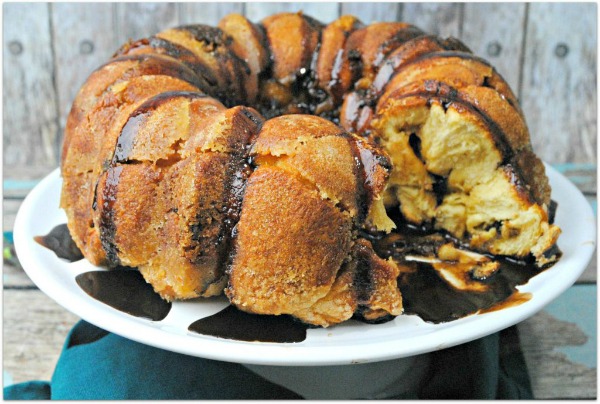 So Easy Chocolate Chip Monkey Bread - Best Crafts and Recipes