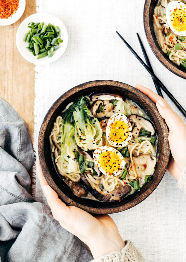 Easy Weeknight Ramen Bowl - Best Crafts and Recipes