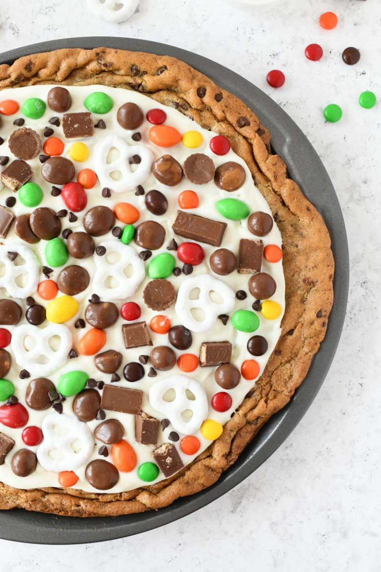 Chocolate Chip Cookie Pizza Recipe - Best Crafts and Recipes