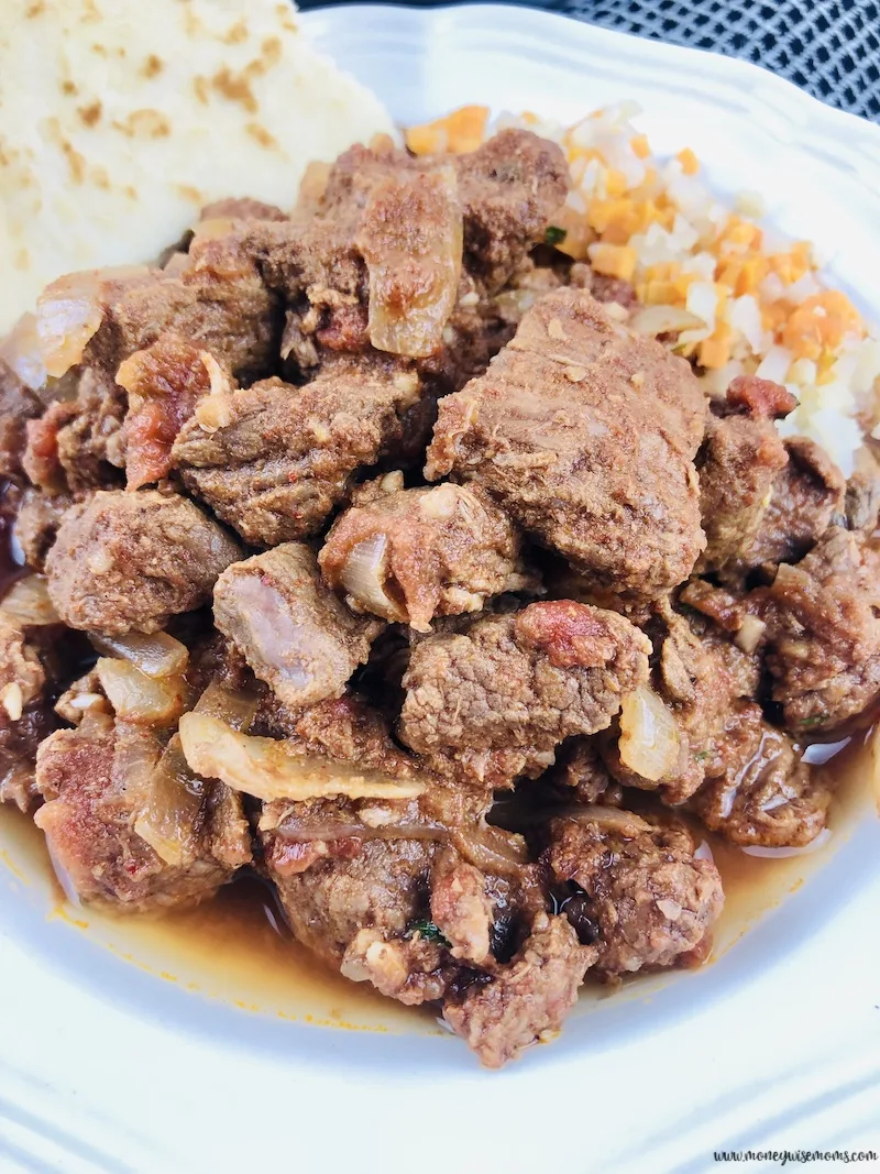 Slow Cooker Beef Cubes with Indian Spices - Best Crafts and Recipes